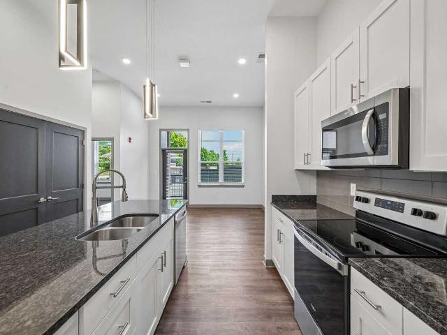 The Signature at Carmel 1 Bedroom Apartment for Rent at 13111 Old Meridian St, Carmel, IN 46032