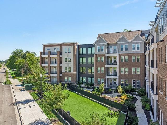 The Signature at Carmel 1 Bedroom Apartment for Rent at 13111 Old Meridian St, Carmel, IN 46032