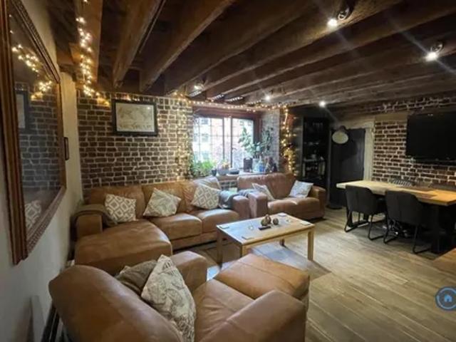 The Sipping Room, 16 Hertsmere Road, London, E14 4AX, United Kingdom | 2 bed house for rent #167547540 | Rentberry
