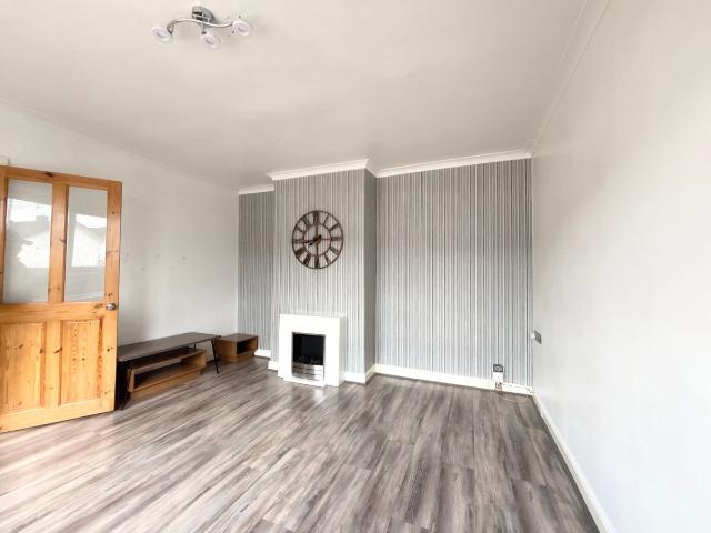 The Slade Greens, Leicester LE2, 4 bed terraced house to rent, £1,400 pcm | PrimeLocation