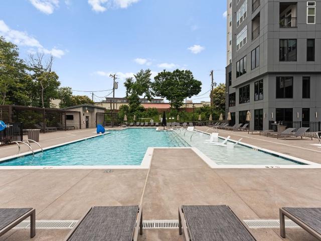 The Sloan at LoSo 1 Bedroom Apartment for Rent at 120 Hollis Rd, Charlotte, NC 28209 Colonial Village