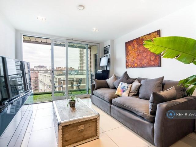 The Spectrum Buildings, London, N1 1 bed flat to rent £2,300 pcm £531 pw