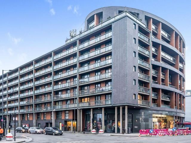The Sphere, Canning Town, London, E16 2 bed flat to rent £2,384 pcm £550 pw