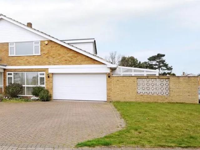 The Spinneys, London, BR1 2NU, United Kingdom | 4 bed house for rent #167462682 | Rentberry