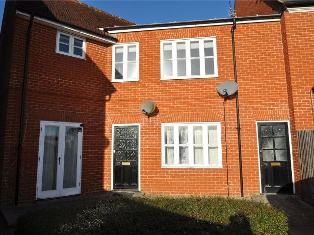 The Spires, Canterbury CT2, 2 bed flat to rent, £1,300 pcm | PrimeLocation