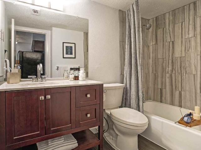 The Spoke 2 Bedroom Apartment for Rent at 2323 Town Lake Cir, Austin, TX 78741 Riverside