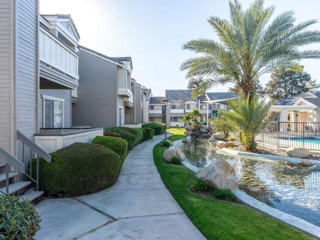 The Springs 2 Bedroom Apartment for Rent at 8101 Camino Media, Bakersfield, CA 93311 CSU Bakersfield