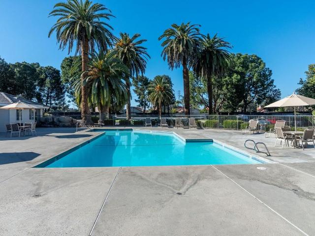 The Springs 2 Bedroom Apartment for Rent at 8101 Camino Media, Bakersfield, CA 93311 CSU Bakersfield