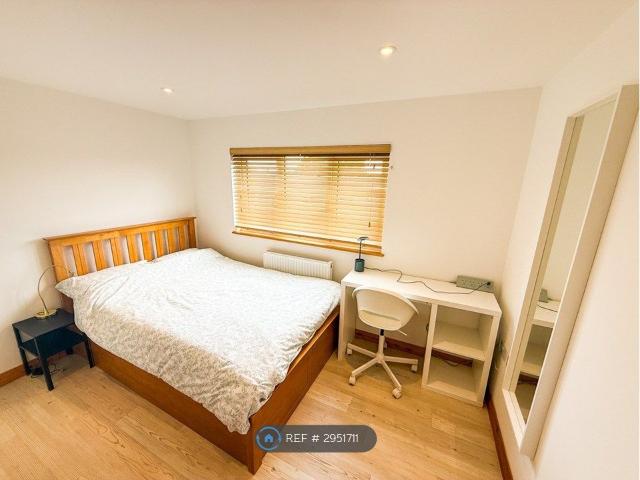 The Square, Bristol BS4, Room to rent, £625 pcm | PrimeLocation