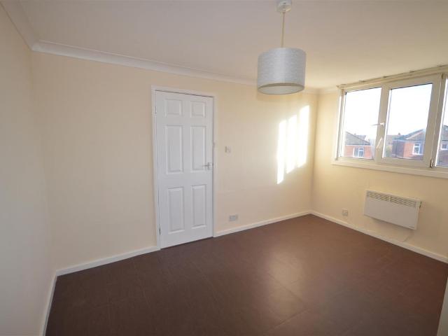 The Square, Castleford WF10, 1 bed flat to rent, £650 pcm | PrimeLocation