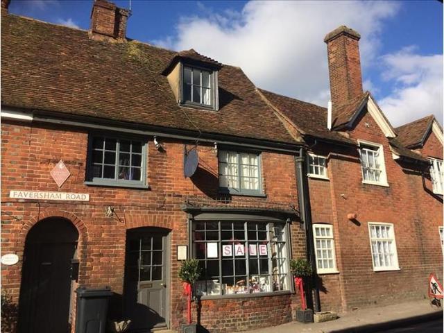 The Square, Lenham, Maidstone ME17, 3 bed flat to rent, £1,200 pcm | PrimeLocation