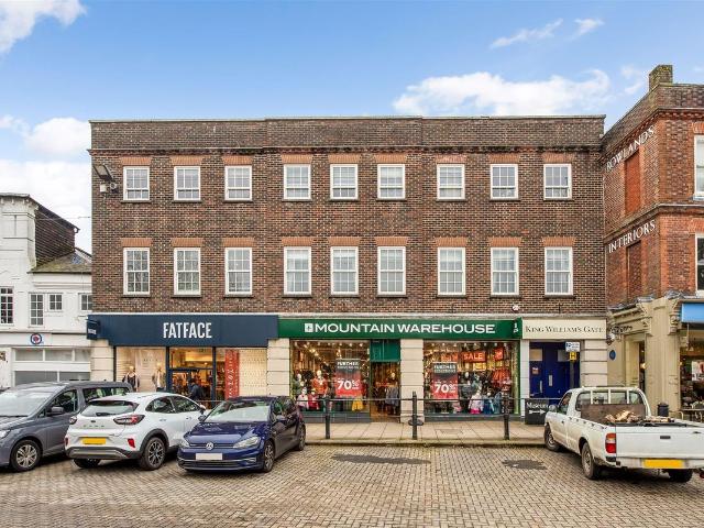 The Square, Petersfield GU32, 2 bed flat to rent, £1,425 pcm | PrimeLocation