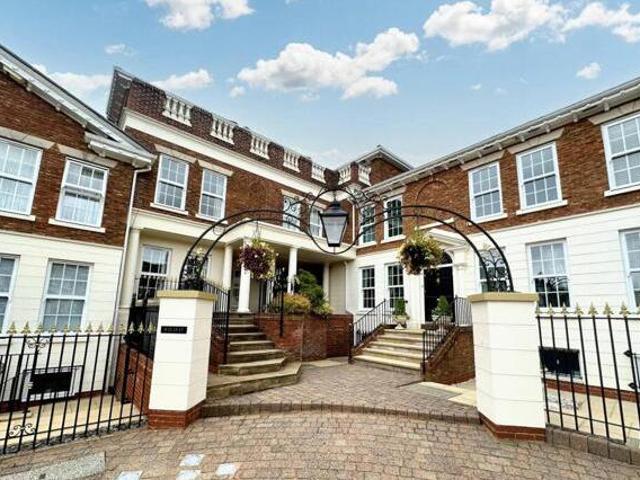 The Square, Ringley Chase, 3 Bedroom Town