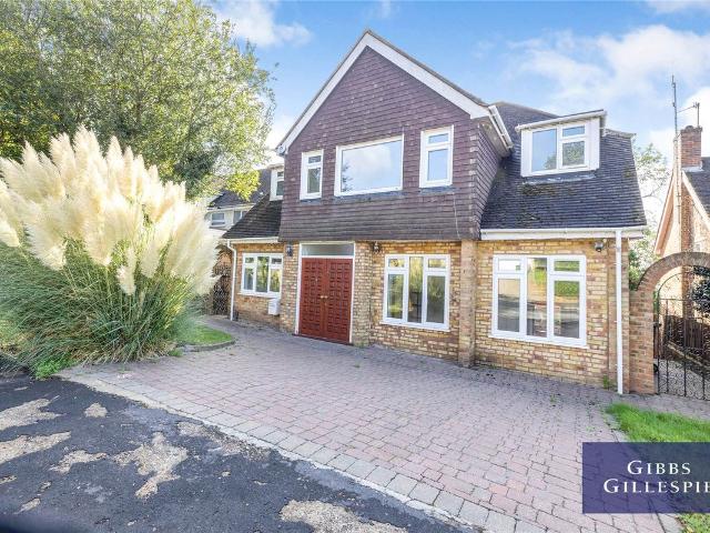 The Squirrels, Pinner HA5, 5 bed detached house to rent, £4,100 pcm | PrimeLocation