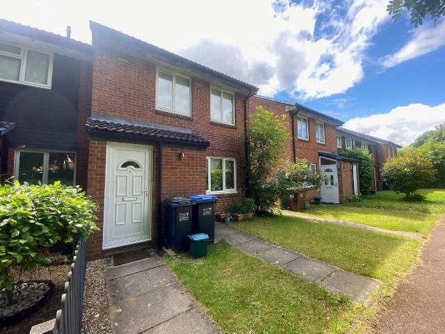 The Squirrels, Welwyn Garden City AL7, 1 bed maisonette to rent, £1,250 pcm | PrimeLocation