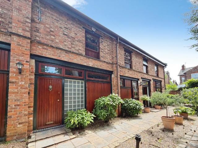 The Stables, Roebuck Lane, Sale, M33 1 bed end of terrace house to rent £1,175 pcm £271 pw