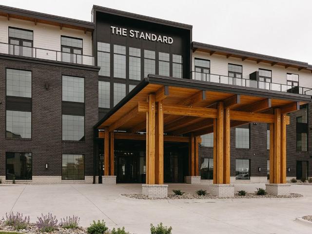 The Standard at Prairie Trail 1 Bedroom Apartment for Rent at 1155 Sw Prairie Trail Pkwy, Ankeny, IA 50023