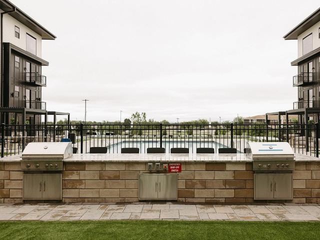 The Standard at Prairie Trail 1 Bedroom Apartment for Rent at 1155 Sw Prairie Trail Pkwy, Ankeny, IA 50023