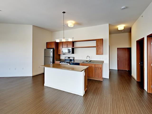 The Standard @ East Library 1 Bedroom Apartment for Rent at 2340 N Cramer St, Milwaukee, WI 53211 Murray Hill