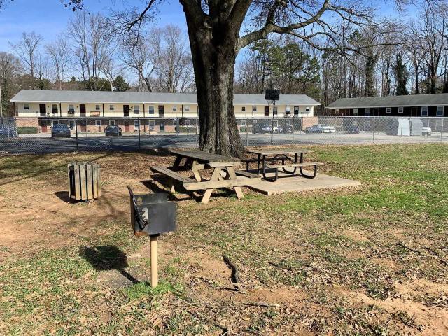 The Station on Pineview 2 Bedroom Apartment for Rent at 74 Woodbine St, Kernersville, NC 27284