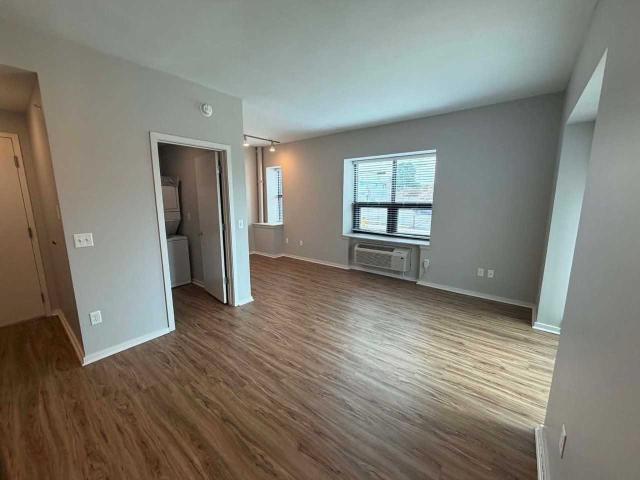 The Sterling Studio Apartment for Rent at 541 S 24th St, Omaha, NE 68102 Park East