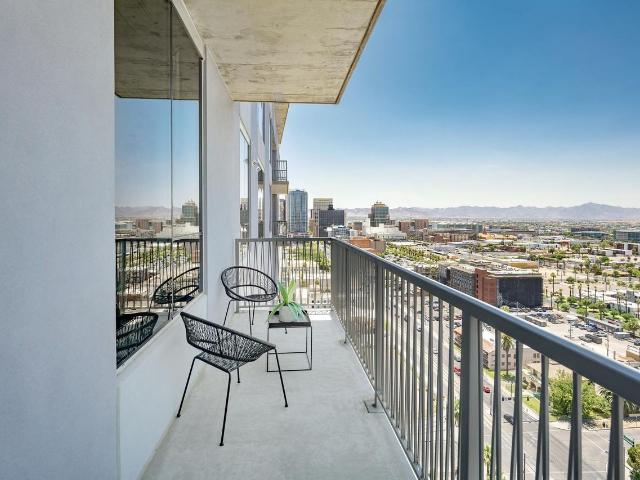 The Stewart 1 Bedroom Apartment for Rent at 800 N Central Ave, Phoenix, AZ 85004 Downtown Phoenix