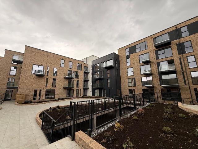 The Stow, Harlow CM20, 1 bed flat to rent, £1,250 pcm | PrimeLocation