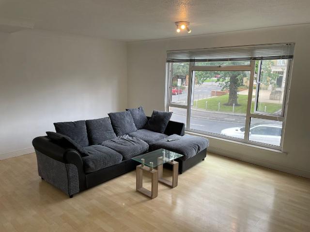 The Stow, Harlow CM20, 2 bed flat to rent, £1,450 pcm | PrimeLocation