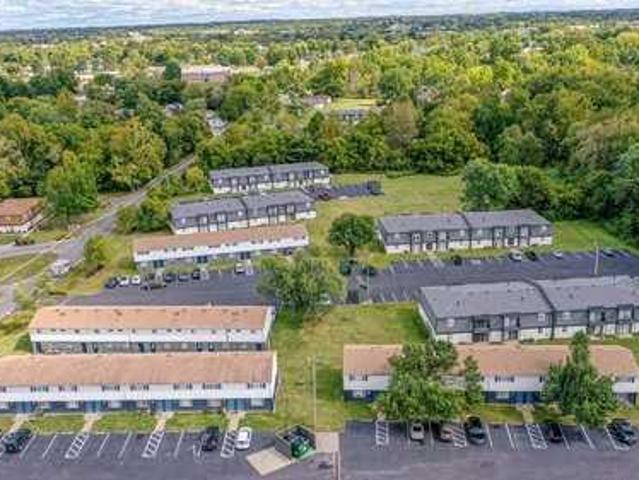 The Stratton 1 Bedroom Apartment for Rent at 333 Whispering Brook Dr, Louisville, KY 40229