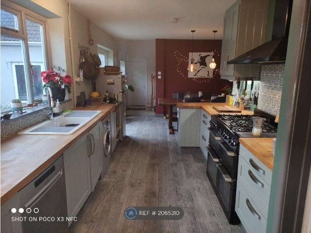 The Street, Bishop Sutton BS39, 5 bed bungalow to rent, £2,200 pcm | PrimeLocation