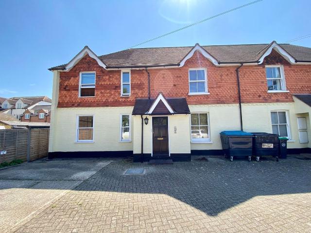 The Street, Charlotte House The Street KT21, 1 bed flat to rent, £1,200 pcm | PrimeLocation