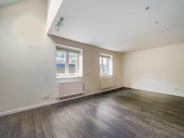 The Street, Guildford 3 bedrooms Property for lettings Seymours