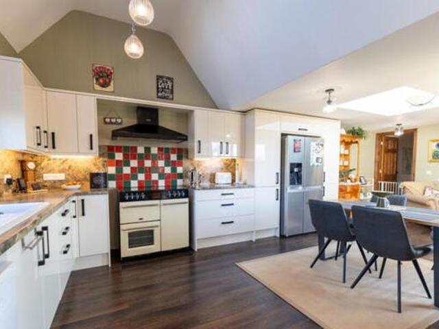 The Street, Stonham Aspal, 5 Bedroom Semi detached