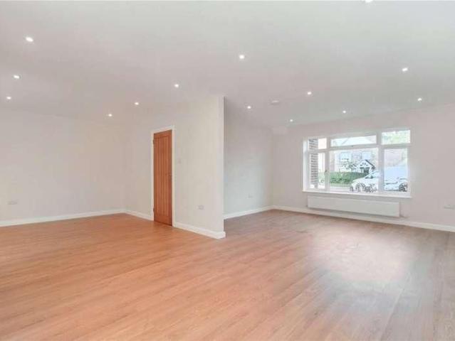 The Street, Surlingham, Norwich, Norfolk, NR14