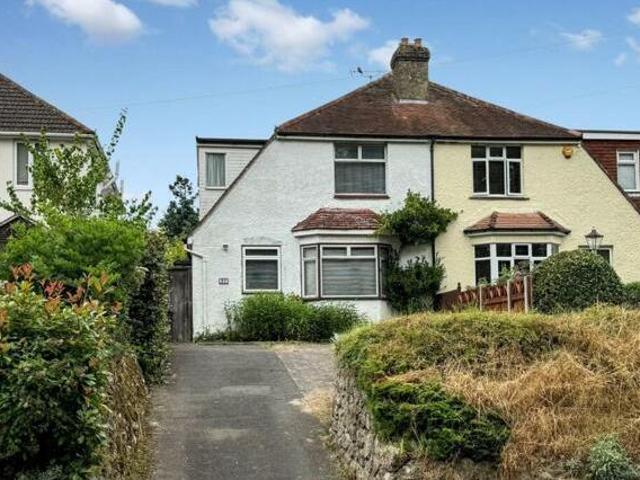 The Street, Willesborough, 3 Bedroom Semi detached
