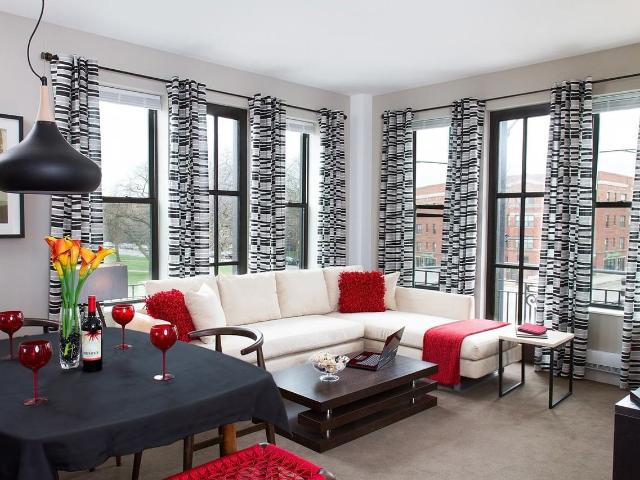The Sutherland 1 Bedroom Apartment for Rent at 4659 S Drexel Blvd, Chicago, IL 60653 Kenwood