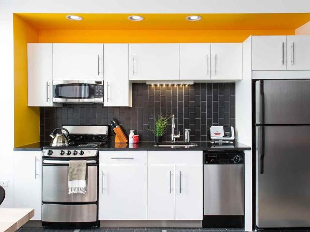 The Sutherland 2 Bedroom Apartment for Rent at 4659 S Drexel Blvd, Chicago, IL 60653 Kenwood