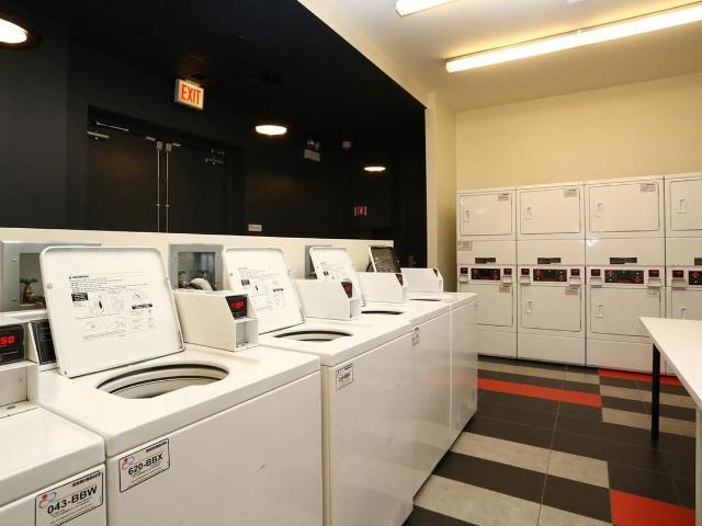 The Sutherland Studio Apartment for Rent at 4659 S Drexel Blvd, Chicago, IL 60653 Kenwood