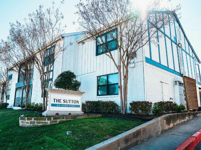 The Sutton on Park Lane 1 Bedroom Apartment for Rent at 8900 Park Ln, Dallas, TX 75231