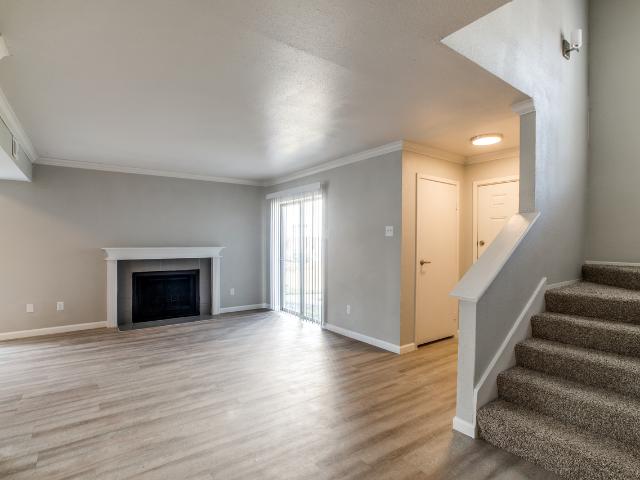 The Sutton Apartments 2 Bedroom Apartment for Rent at 22022 Cimarron Pkwy, Katy, TX 77450