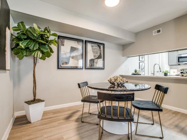 The Sutton Apartments 2 Bedroom Apartment for Rent at 22022 Cimarron Pkwy, Katy, TX 77450
