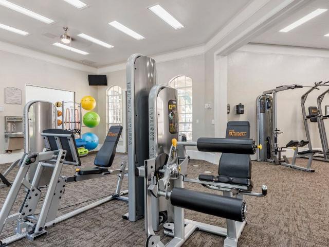 The Summit at MetroWest 1 Bedroom Apartment for Rent at 6500 Metrowest Blvd, Orlando, FL 32835 Metro West