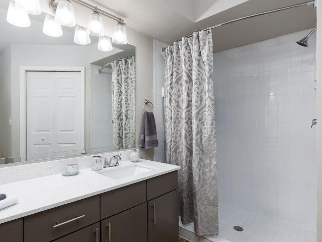 The Summit at MetroWest 2 Bedroom Apartment for Rent at 6500 Metrowest Blvd, Orlando, FL 32835 Metro West