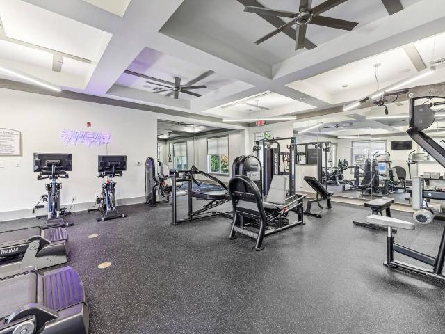 The Summit at Nashville West 3 Bedroom Apartment for Rent at 7201 Charlotte Pike, Nashville, TN 37209
