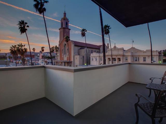The Sunset Hue 1 Bedroom Apartment for Rent at 6630 W Sunset Blvd, Los Angeles, CA 90028 Central Hollywood