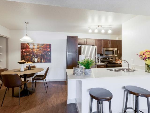The Sycamore at Scottsdale 2 Bedroom Apartment for Rent at 6599 E Thomas Rd, Scottsdale, AZ 85251