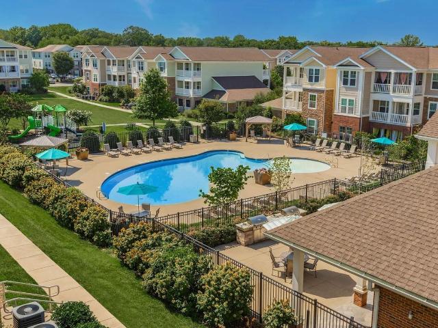 The Point at Waterford Crossing 2 Bedroom Apartment for Rent at 100 Spade Leaf Blvd, Hendersonville, TN 37075