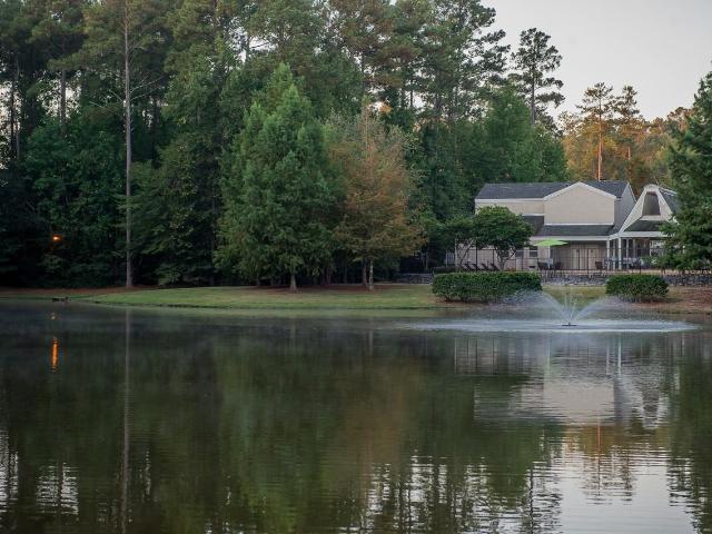 The Pointe Of Ridgeland 2 Bedroom Apartment for Rent at 831 Rice Rd, Ridgeland, MS 39157