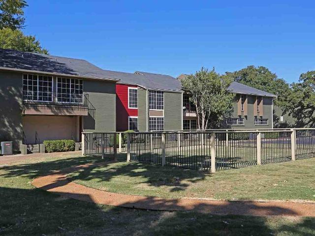The Pointe on Calloway 1 Bedroom Apartment for Rent at 200 N Booth Calloway Rd, Hurst, TX 76053