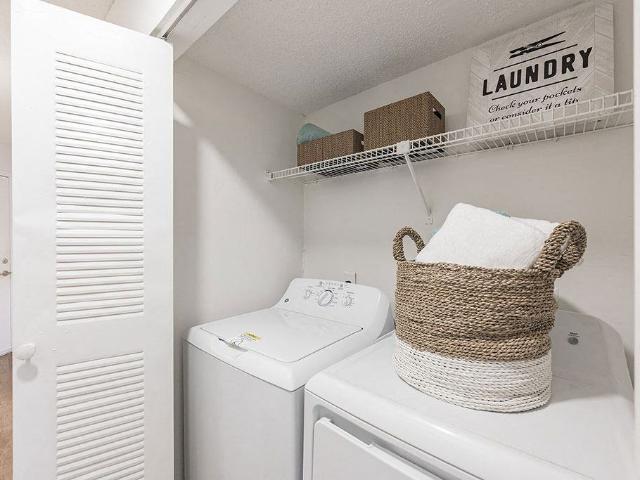 The Pointe at Carrollwood 2 Bedroom Apartment for Rent at 4949 Marbrisa Dr, Tampa, FL 33624